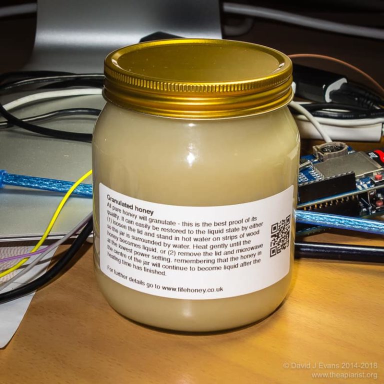 Simple honey labels - DIY